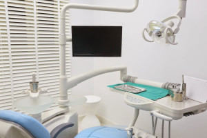 Absolute Dental // 8430 Farm Road, Las Vegas, NV 89131